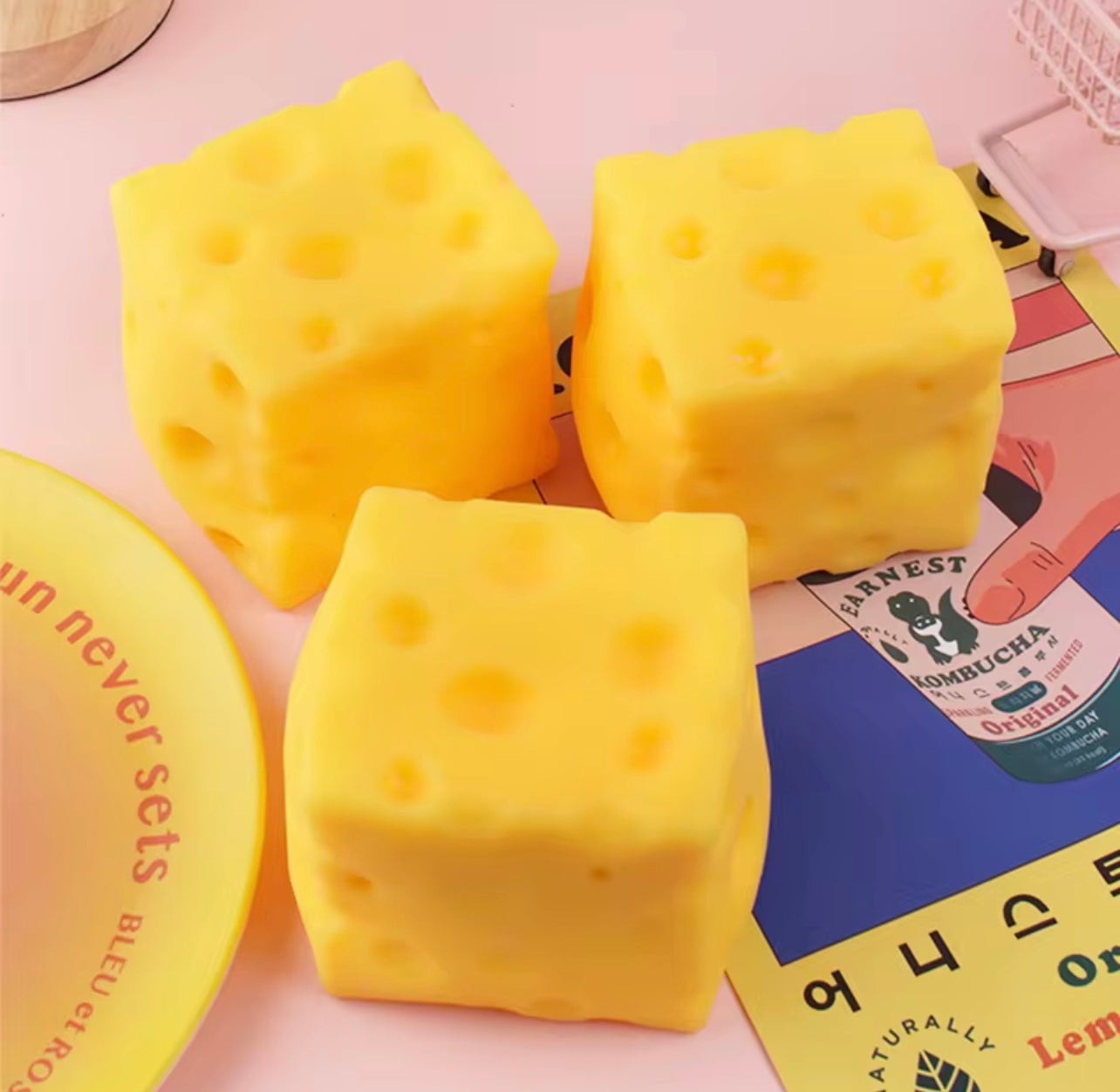 Giant Cheese Squishy – Atmos Fidgets